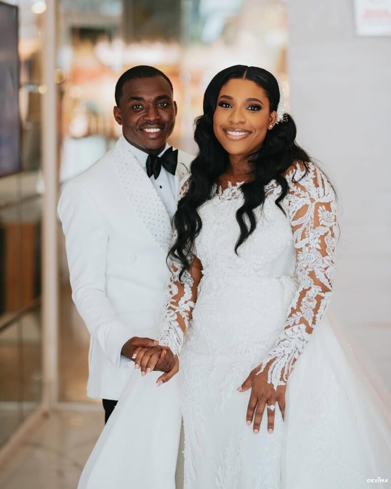 Theophilus Sunday Biography: Accident, Family, Life of Worship, Music ...